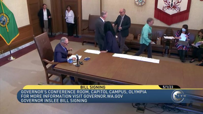 Governor Jay Inslee Bill Signing - TVW